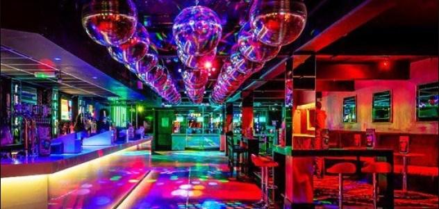 The Q Club - Exmouth · Exmouth | Booked.it