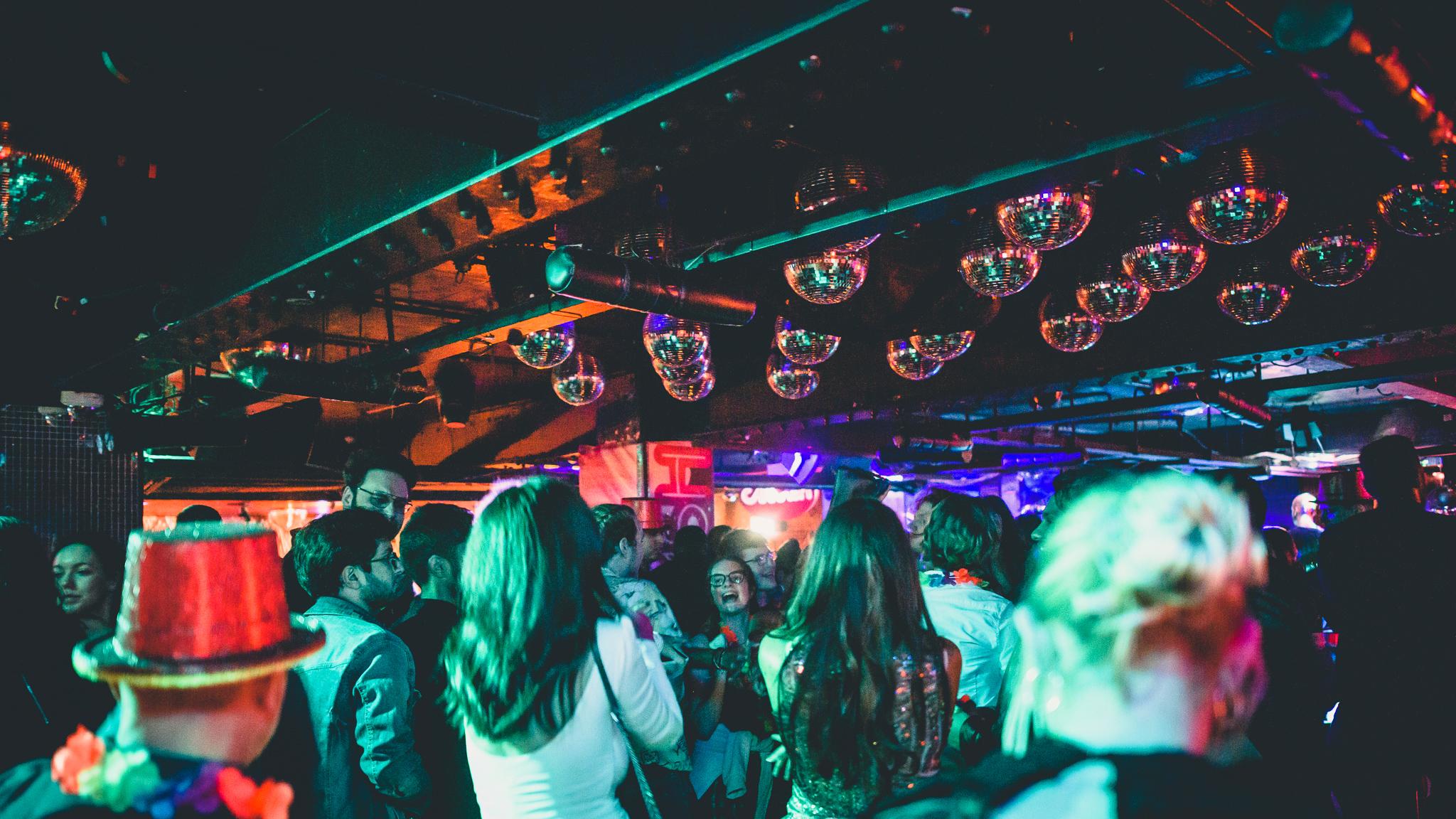 Loop Bar · Mayfair | Booked.it