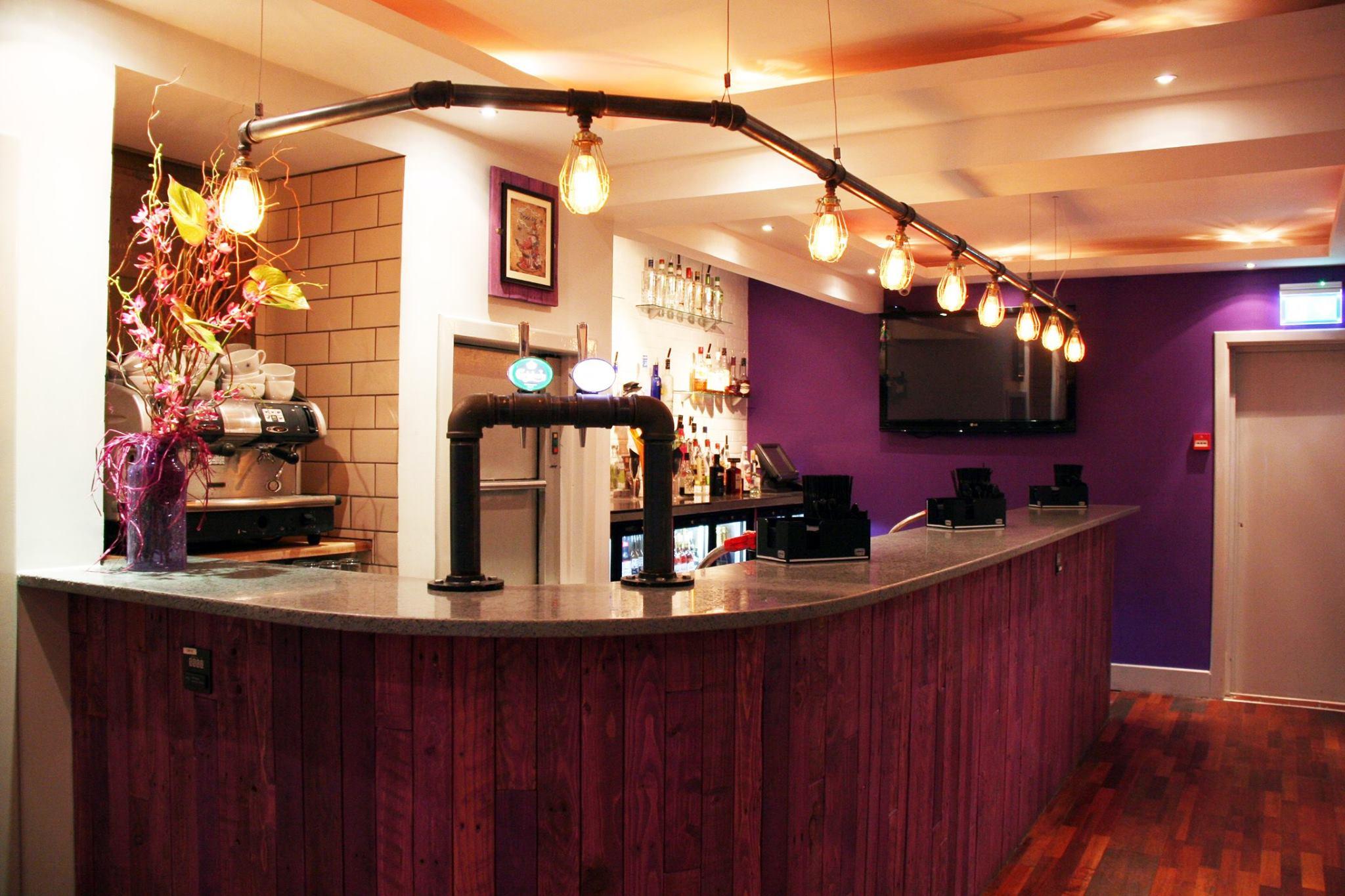 Bar 7 · Crawley | Booked.it