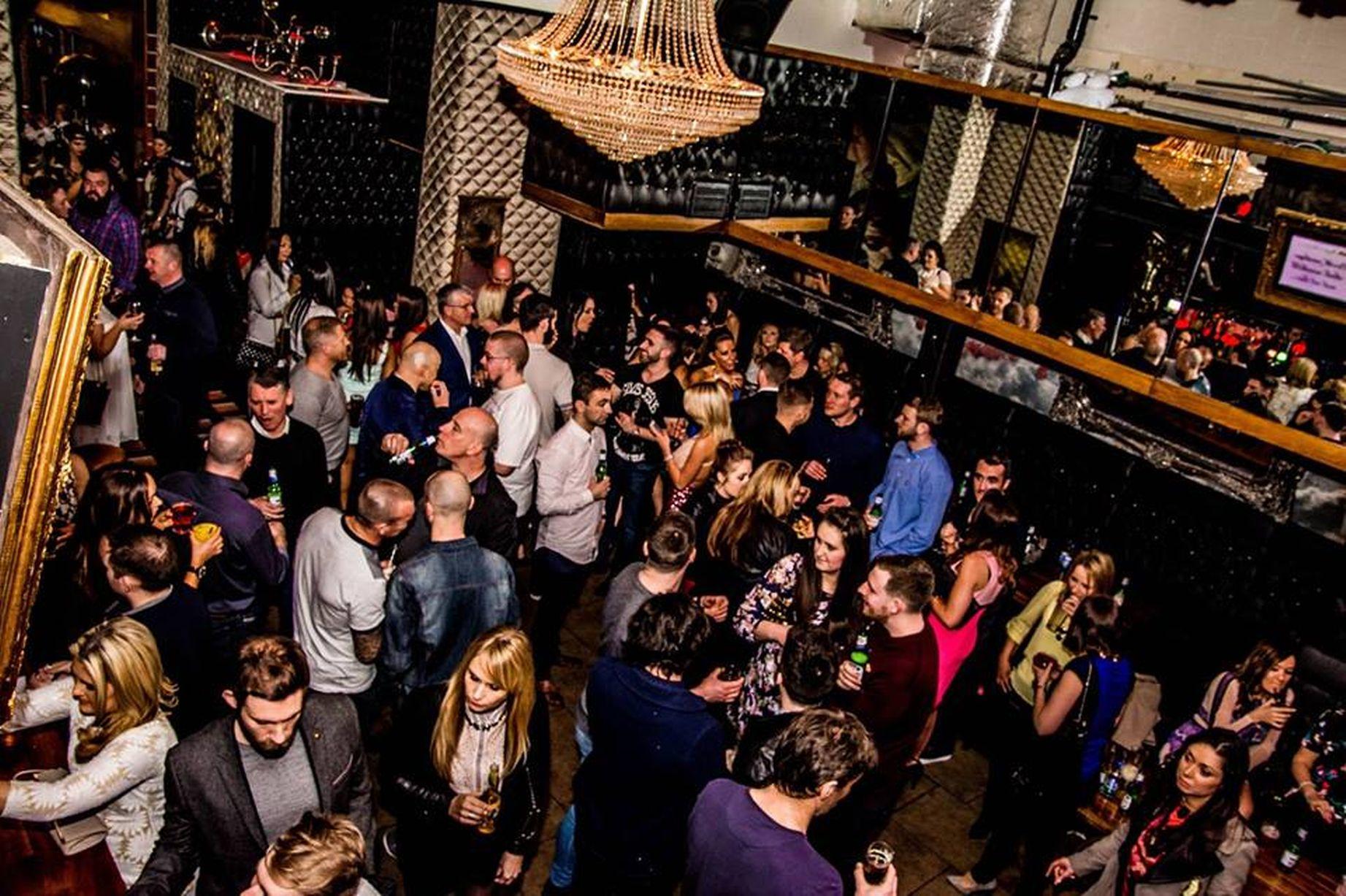 Bar Signature · Liverpool | Licklist