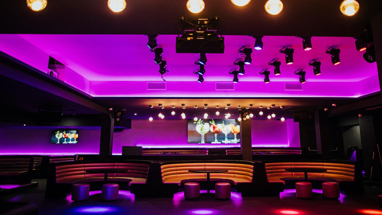 Faces Essex · Gants Hill | Booked.it